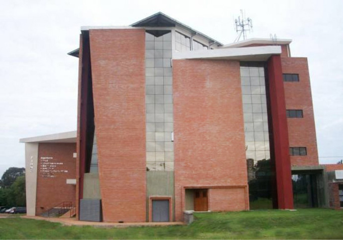 La FIUNA: en busca del tiempo perdido, la transparencia y la excelencia ...